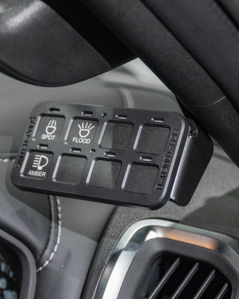Mount to suit SwitchPros - Universal Mount - Ford/ Ram/ Chevy – EC Offroad