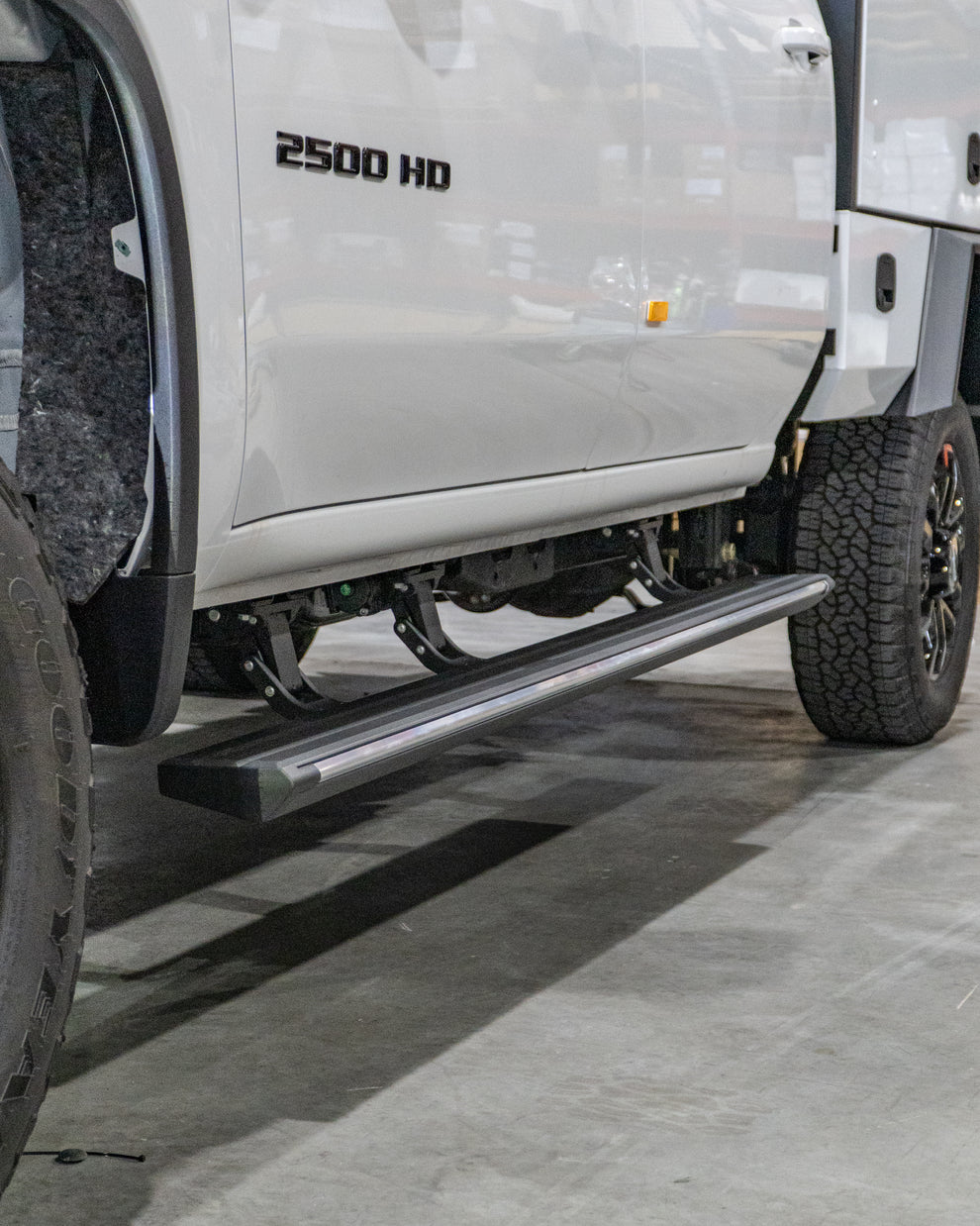 Electric Side Steps to suit Chev 2500HD 2021 On – EC Offroad