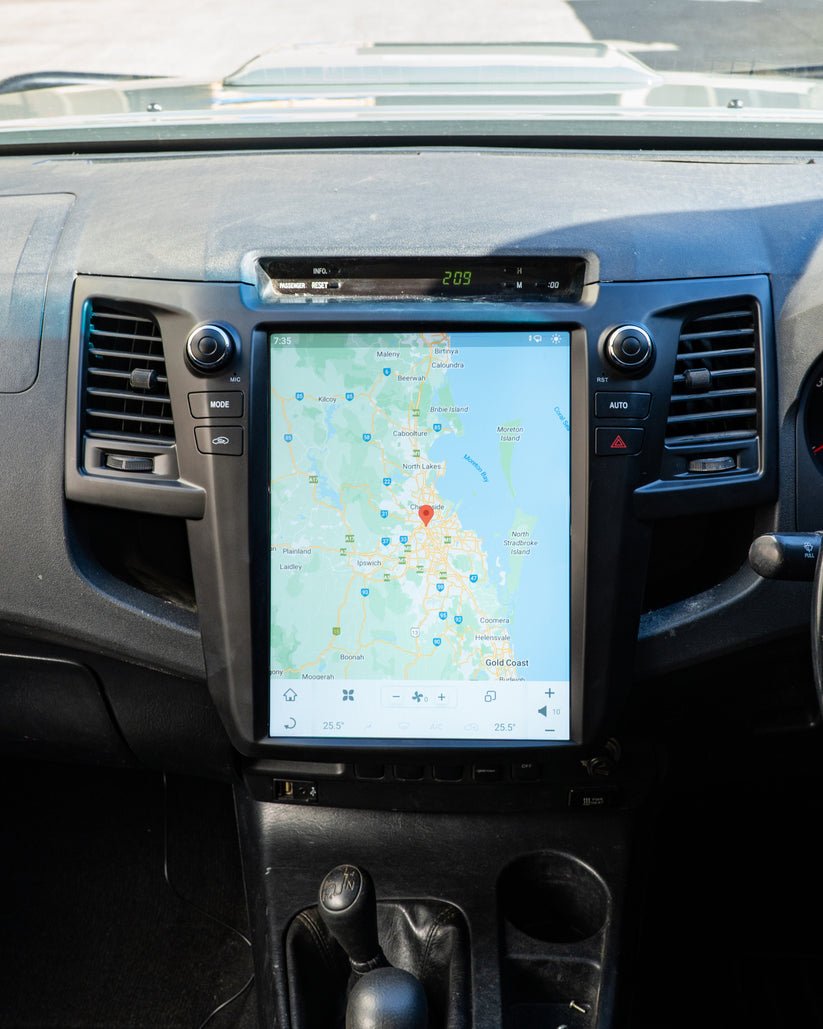 12 Inch Head Unit to Suit N70 Hilux with Digital Air Controls – EC Offroad