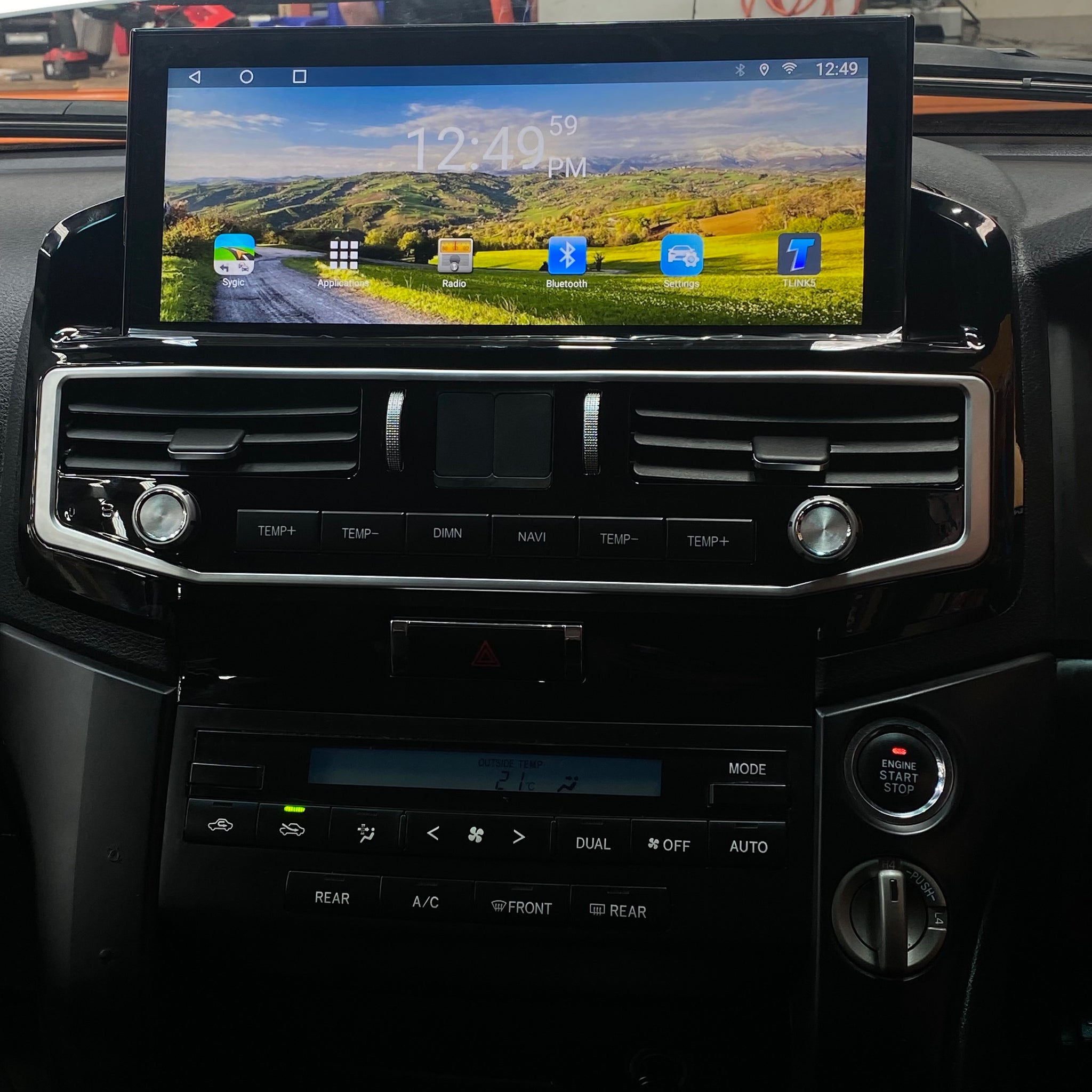 12.3 Inch EC OFFROAD Head Unit to suit LandCruiser 200 Series GXL/VX/A ...