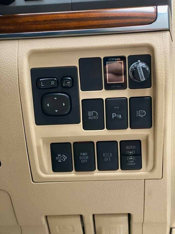 Switch Panel to suit LC200 With 4 Extra Switch Blanks – EC Offroad
